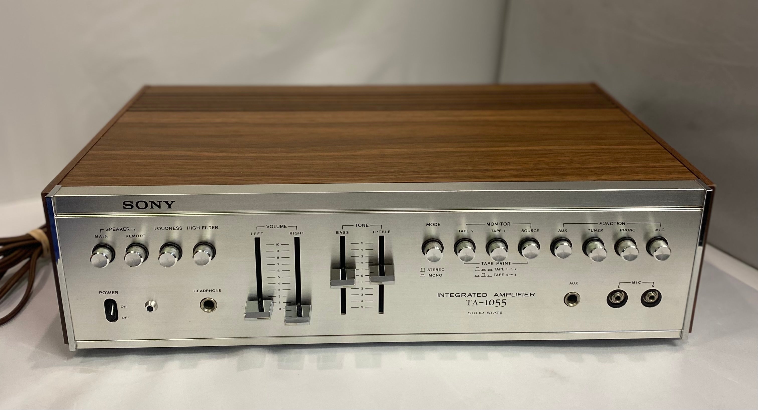 Sony TA-1055 Integrated Amplifier | Turntables & Trails