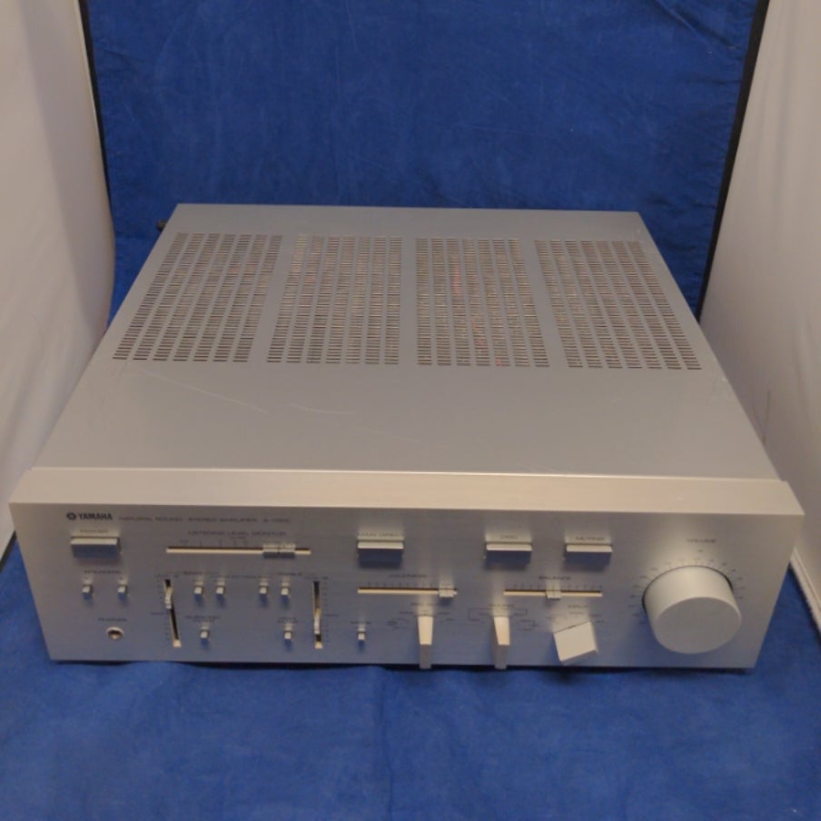 Yamaha A-1060 Stereo Amplifier | Turntables & Trails